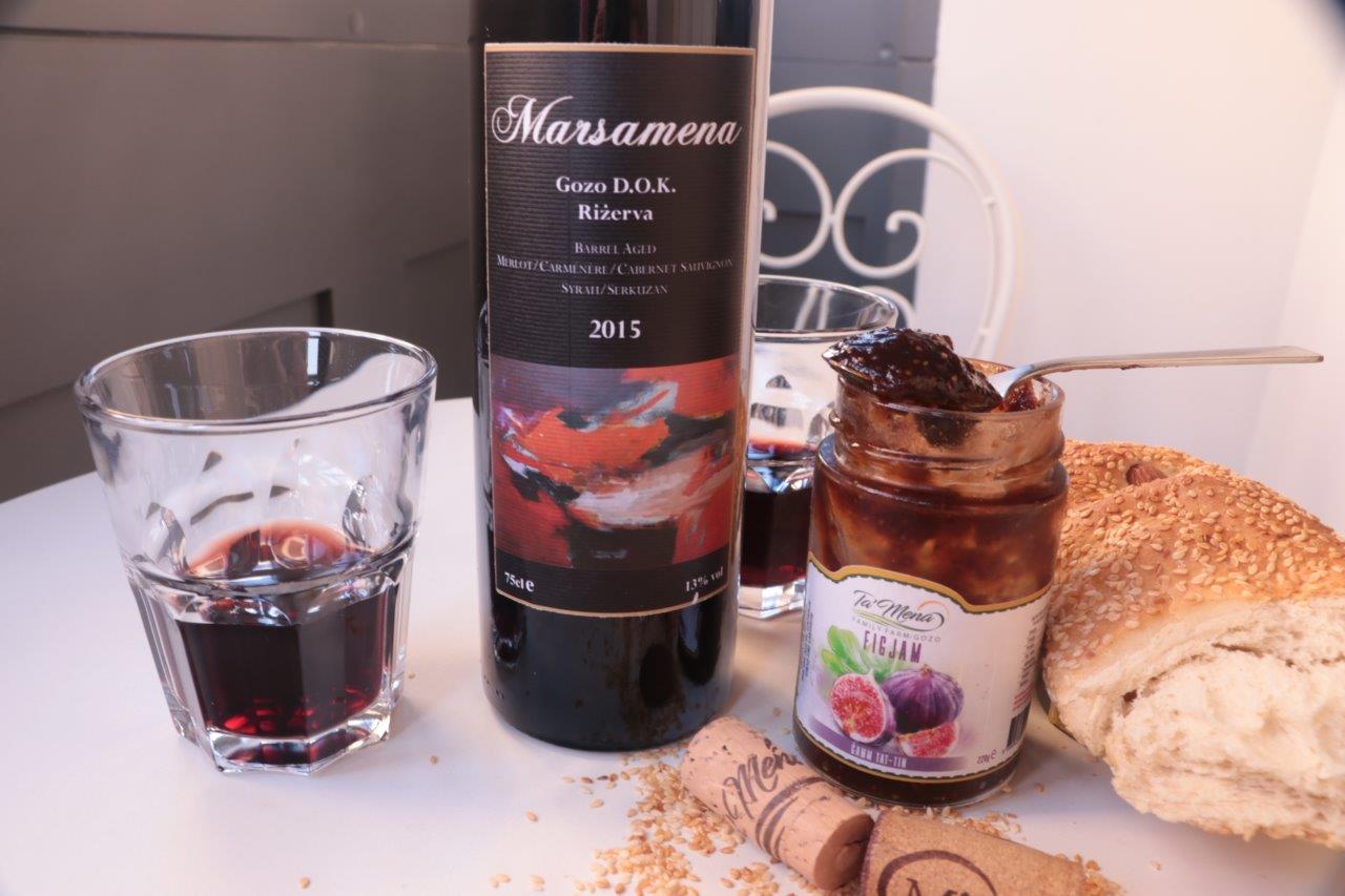 Ta’ Mena Estate na wyspie Gozo - Klub Wina i winnice na Malcie